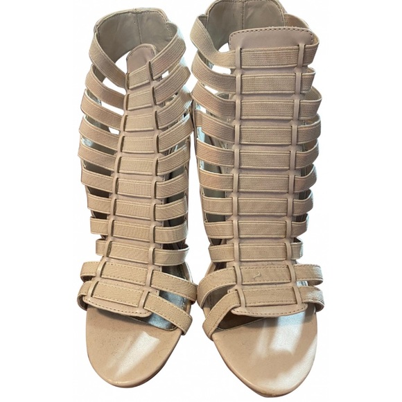 Steve Madden | Shoes | Very Cute Hills And In Very Good Conditions ...